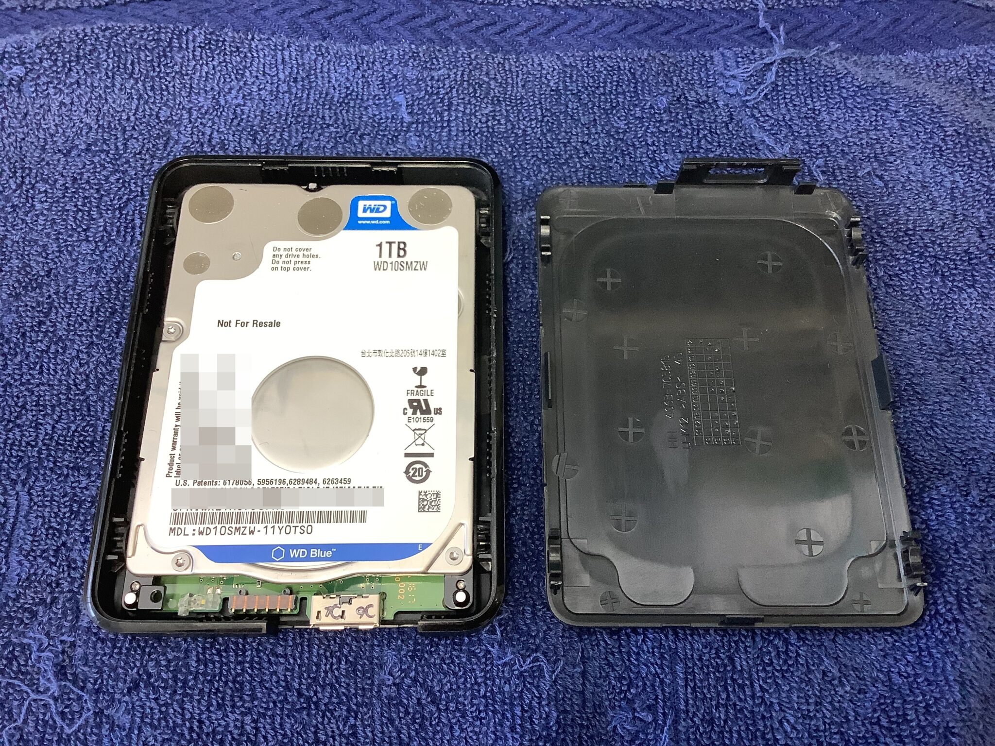 WD Elements WDBUZG0010BBK-0B PCに接続してもLEDが点滅して認識せず - データSOS